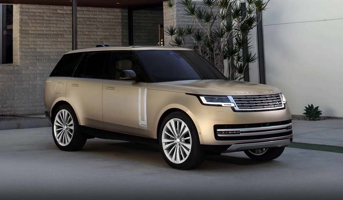 StriveME - رنج روفر 2022 في دبي كل ما تريد ان تعرفه